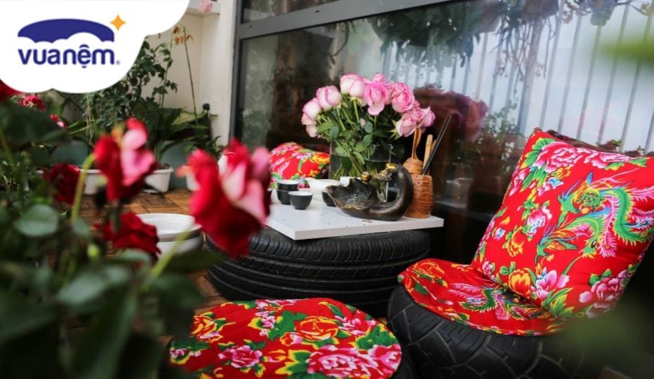 Chăn con công - hiện thân từ quá khứ được giới trẻ ưa chuộng - Vua Nệm